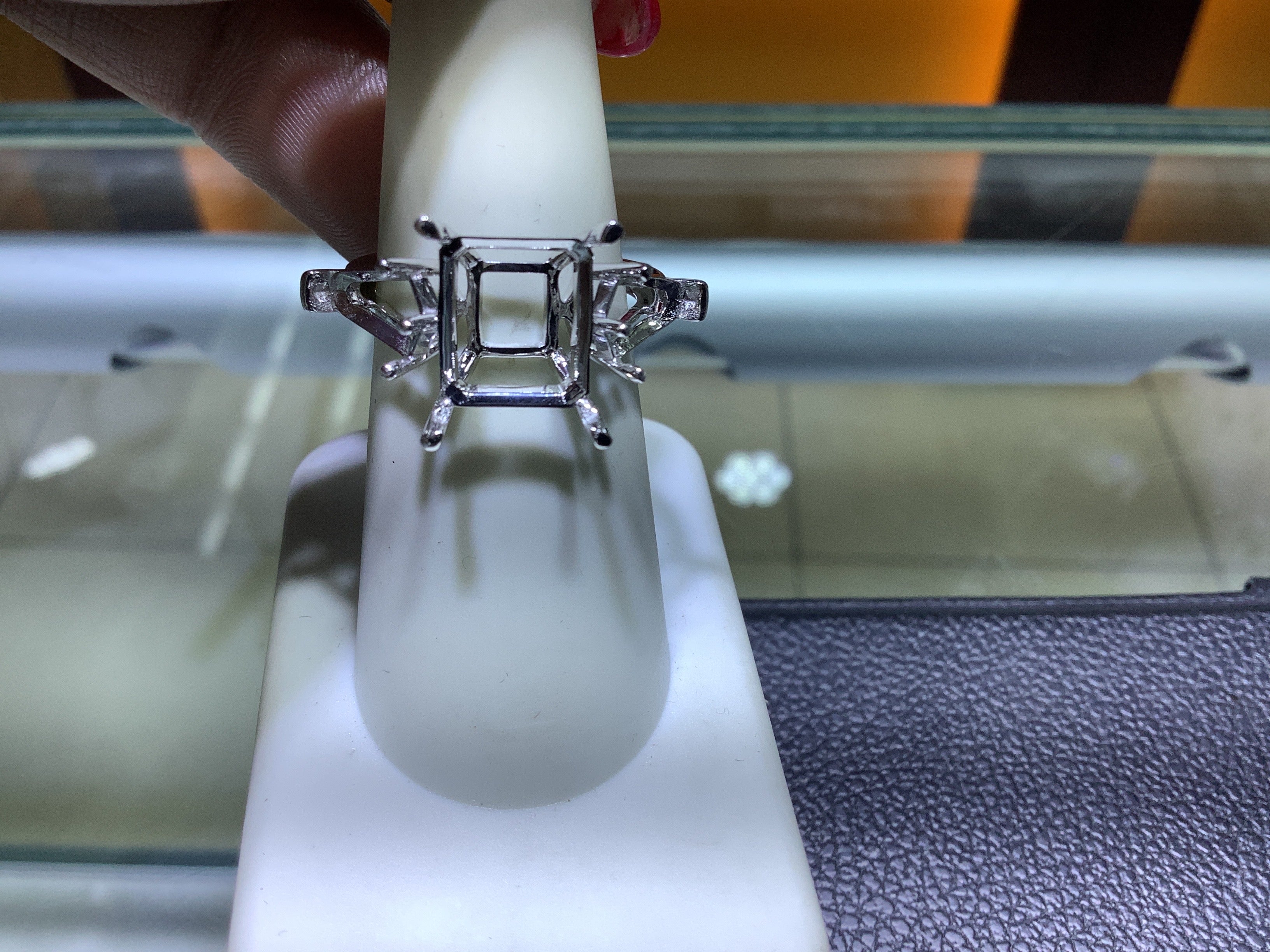 DRN RF85276 — Diamond Marquise